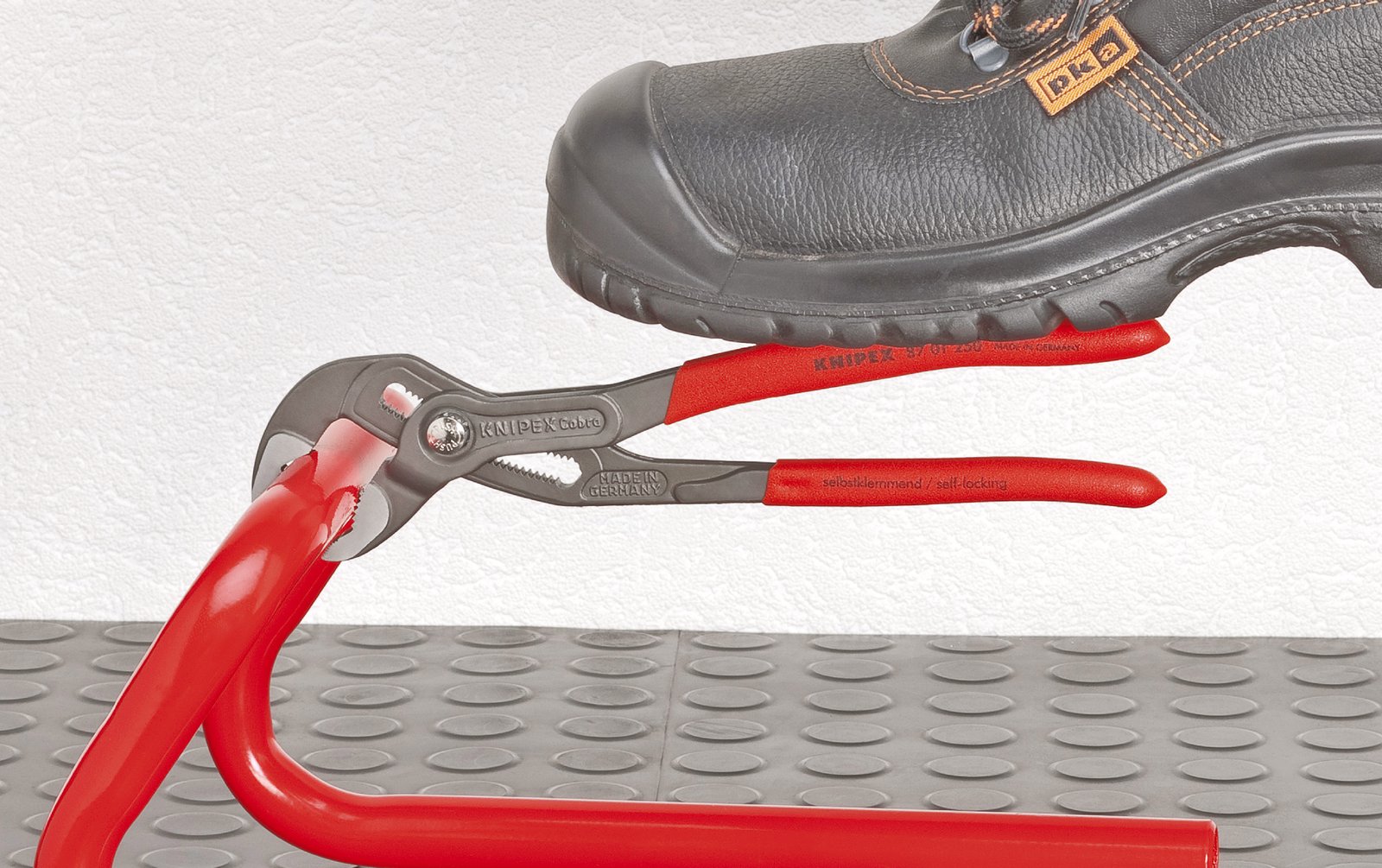 KNIPEX Cobra® High-Tech Water Pump Pliers | KNIPEX