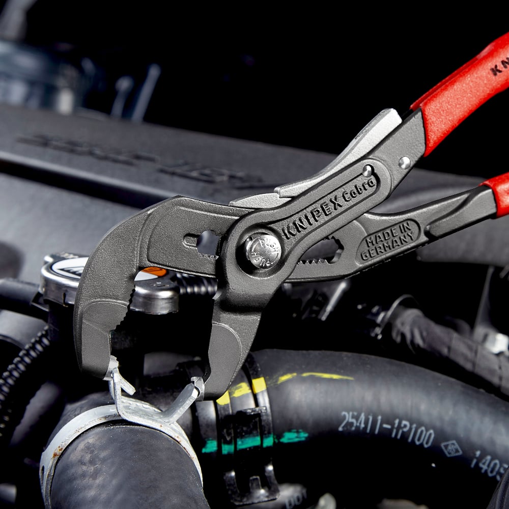 Spring Hose Clamp Pliers With retainer | KNIPEX