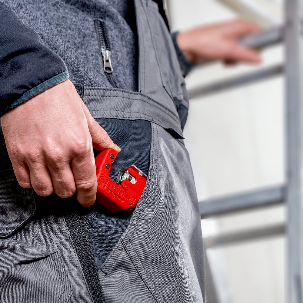 KNIPEX TubiX® S Pipe cutter | KNIPEX