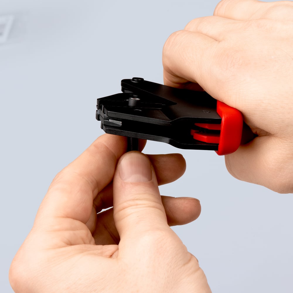 Crimp System Pliers For exchangeable crimping dies | KNIPEX