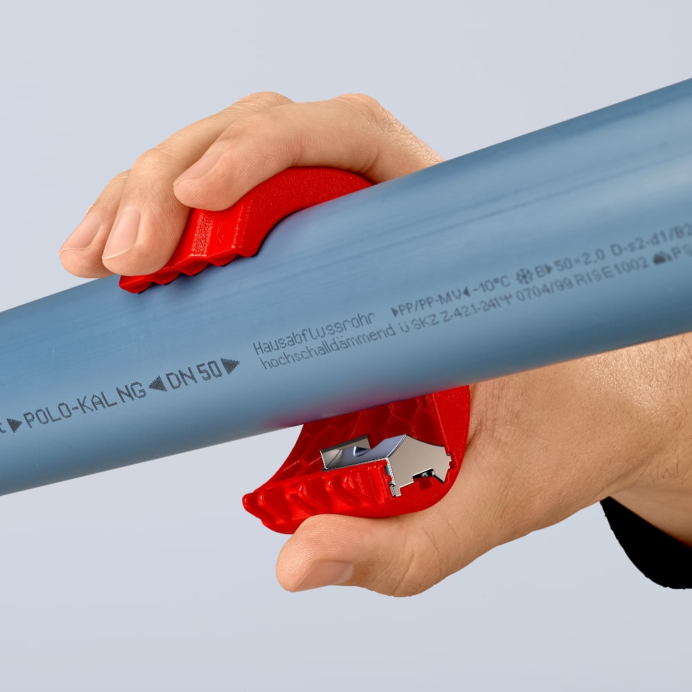 KNIPEX BiX® Cutter for plastic pipes and sealing sleeves | KNIPEX