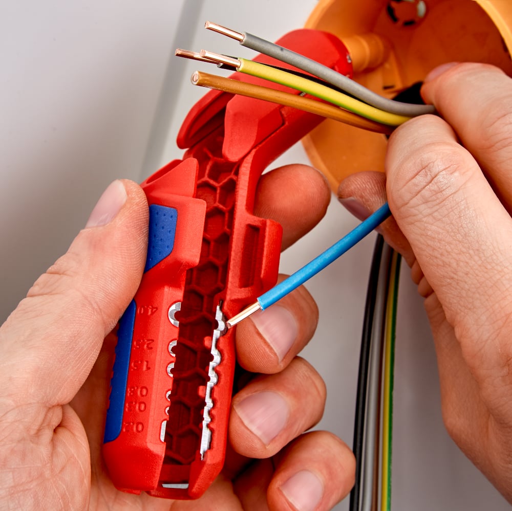 KNIPEX ErgoStrip® Universal Stripping Tool For right-handers | KNIPEX