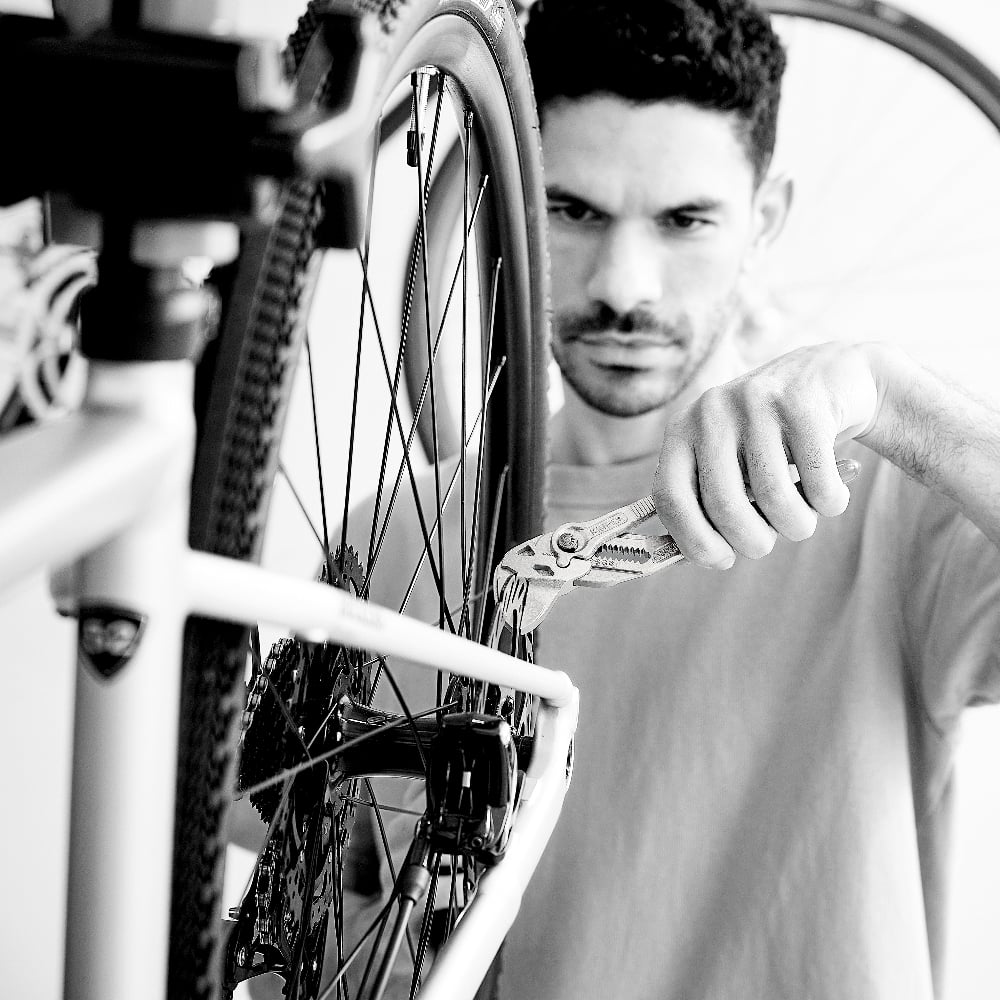 Pliers Wrench Pliers and a wrench in a single tool | KNIPEX