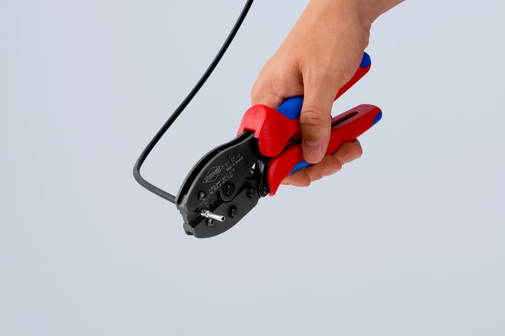 KNIPEX PreciForce® Crimping pliers for MC4®/MC4® EVO 2 connectors | KNIPEX