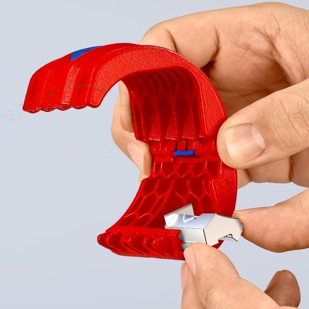 KNIPEX BiX® Cutter for plastic pipes and sealing sleeves | KNIPEX