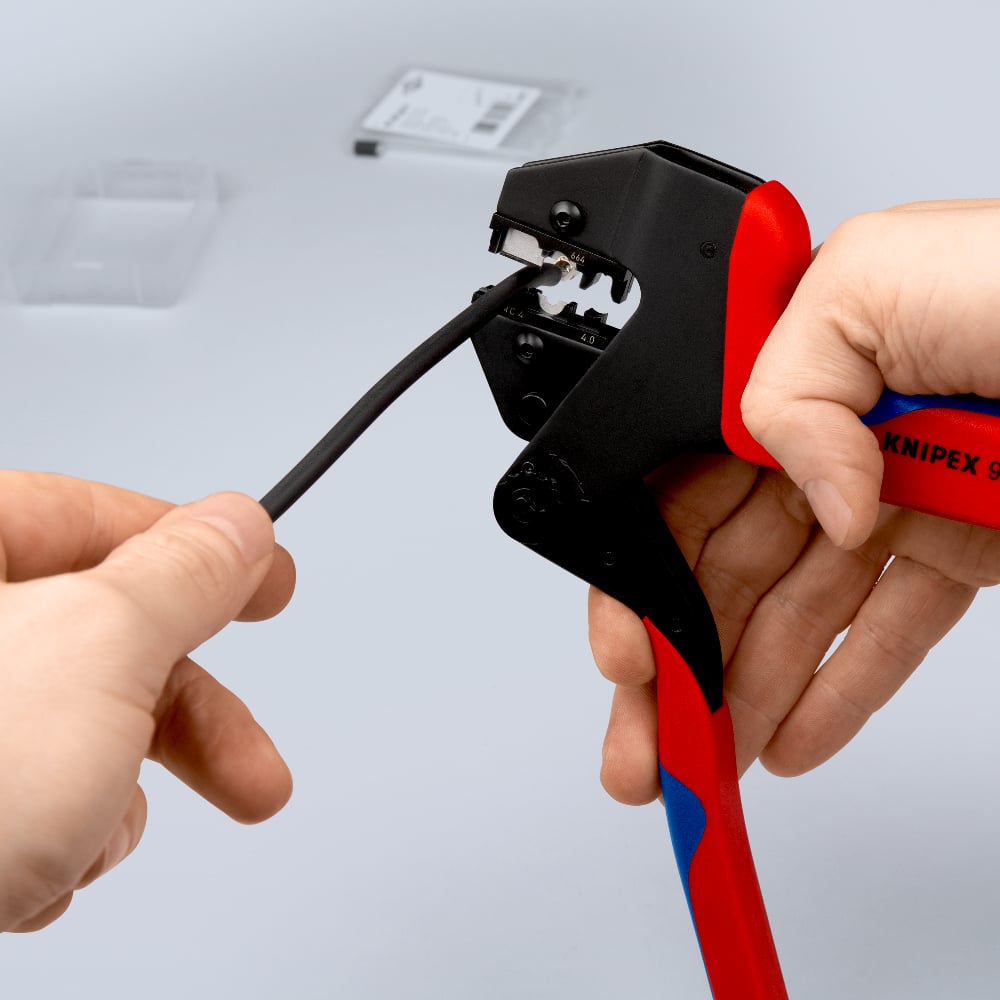 Crimp-Systemzange Für auswechselbare Crimpeinsätze | KNIPEX