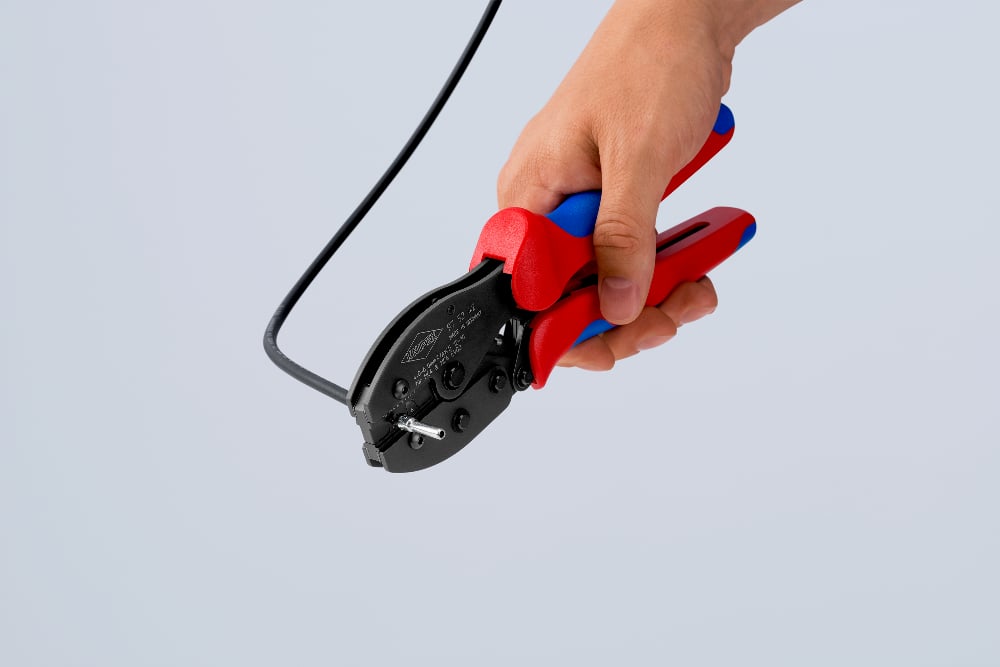 KNIPEX PreciForce® Crimping pliers for MC4®/MC4® EVO 2 connectors | KNIPEX