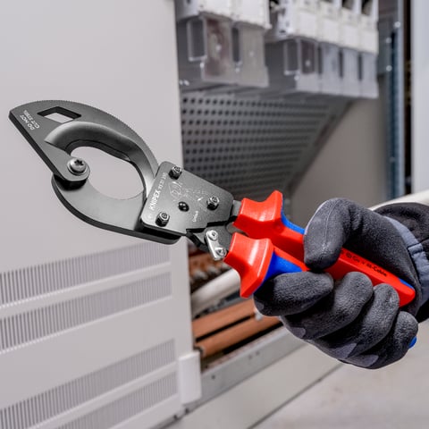Cable Cutter (ratchet action) | KNIPEX